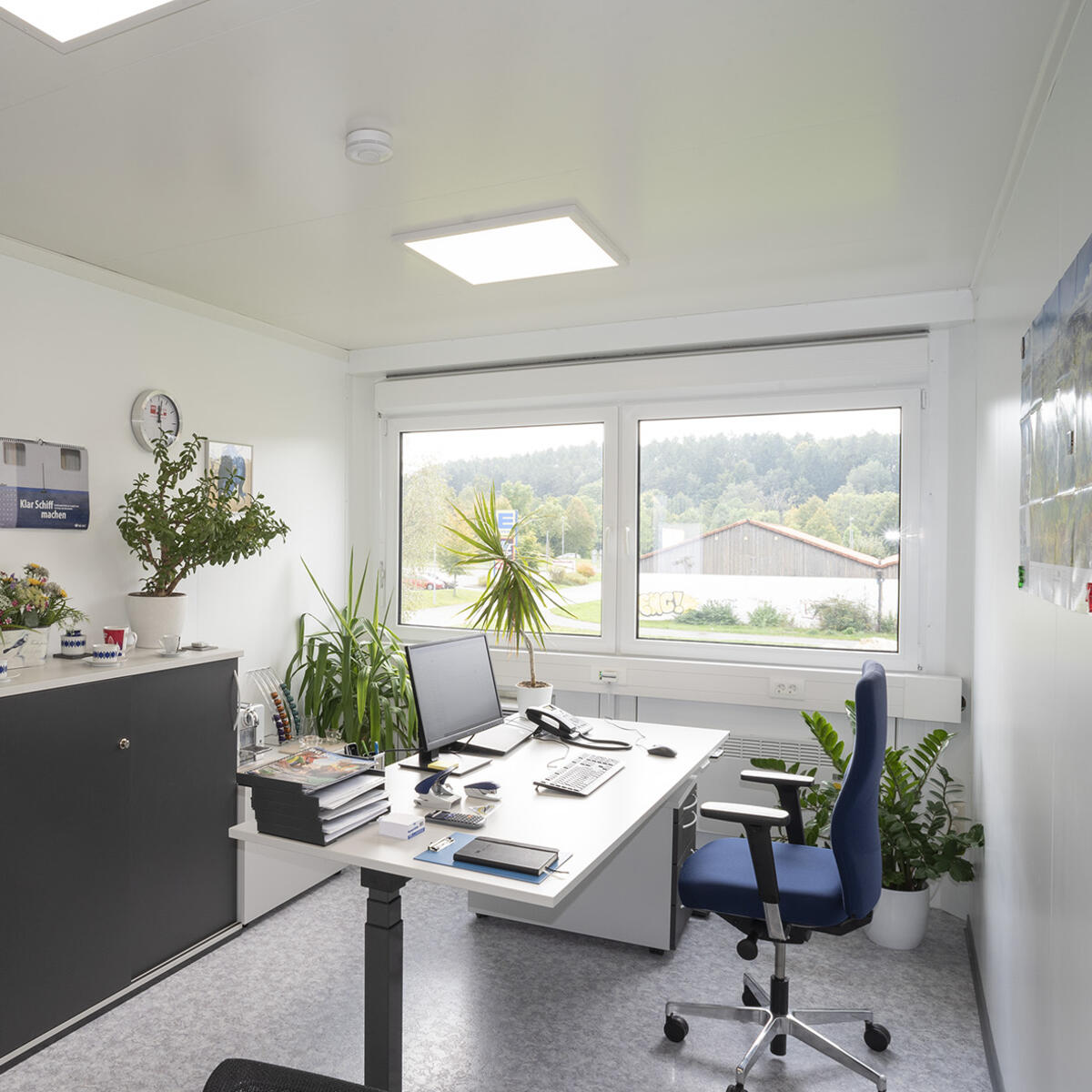 Industrieunternehmen setzt auf mobile ELA Container | ELA Container ...