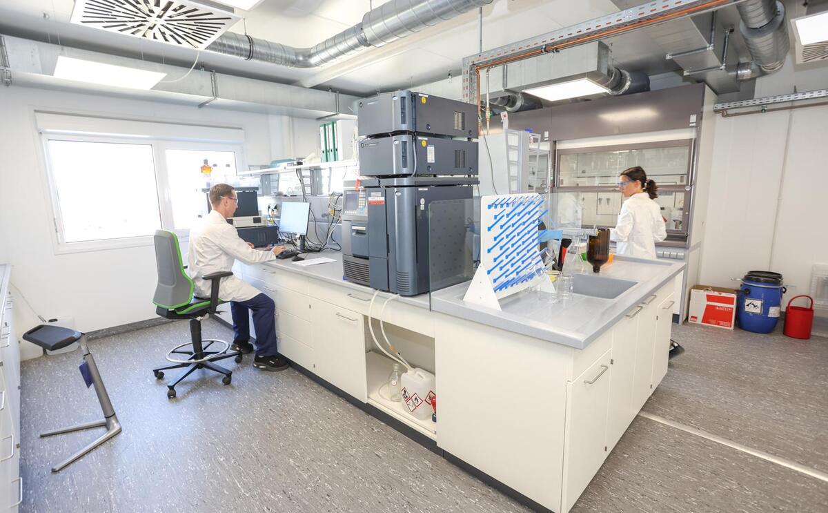 Spezial-Laborcontainer für UPM Biochemicals | ELA Container Deutschland